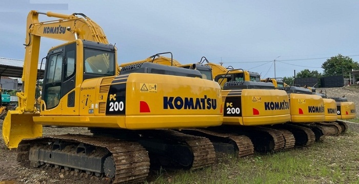 Dijual Excavator Komatsu PC200-8M0 Tahun 2016 (Update 06 Januari 2023 ...