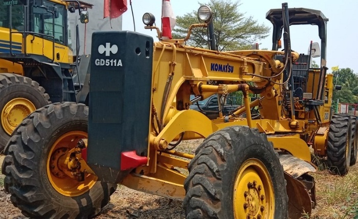 Dijual Motor Grader Komatsu GD511A-1 Tahun 2007 (Update 14 September ...