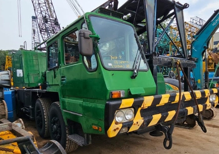 Dijual Mobile Crane Rangka Nissan Kapasitas 50 Ton (Update 05 Desember ...