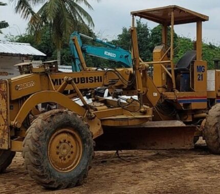 Dijual Motor Grader Mitsubishi MG330 Tahun 2004 & 2006 (Update 17 ...