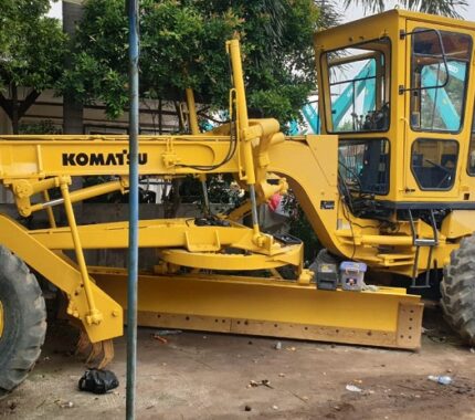 Dijual Motor Grader Komatsu GD511A-1 Tahun 2011 (Update 03 Mei 2024 ...