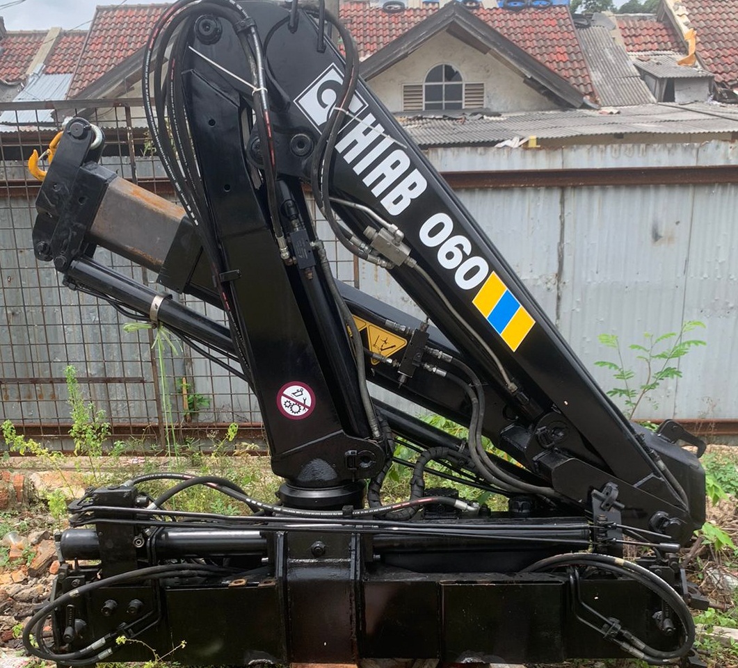 Dijual Crane Lipat Hiab model 060 Kapasitas 3 Ton (Update 16 Mei 2024 ...